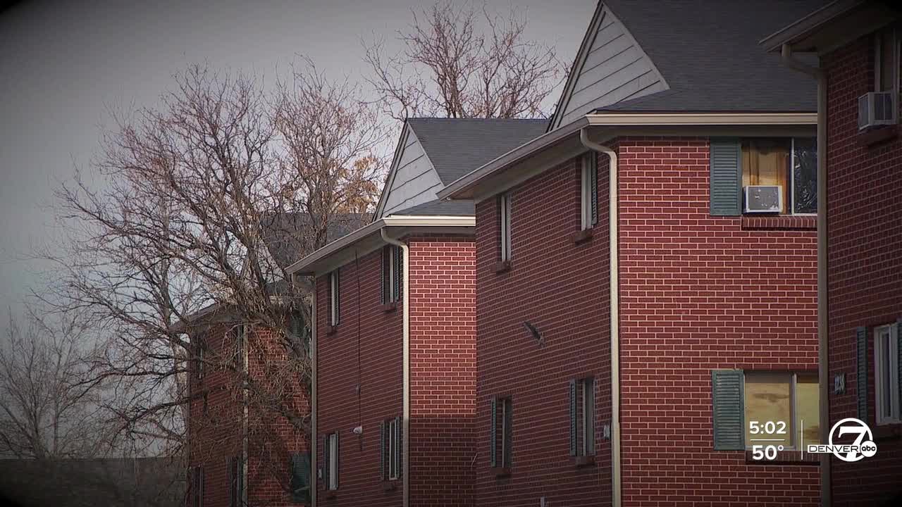 Feds investigating home invasion, kidnapping at Edge of Lowry complex ...