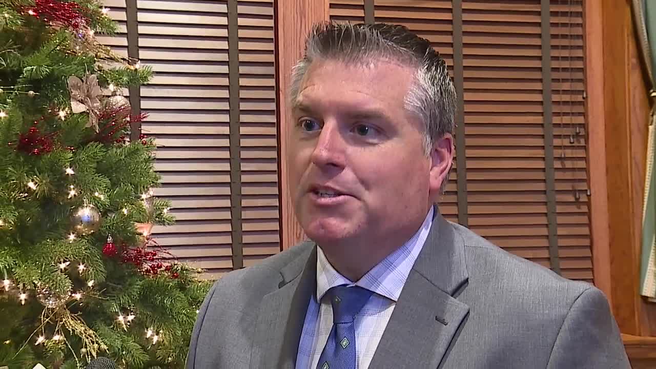 Amid federal probe, Lee County Commissioner proposes changes to Sheriff ...