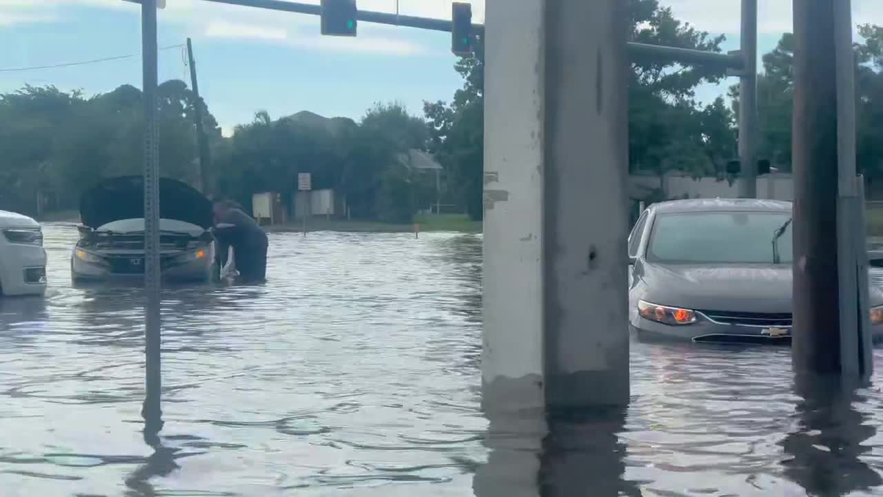 Roads flooded in Port St. Lucie after storms dump heavy rain