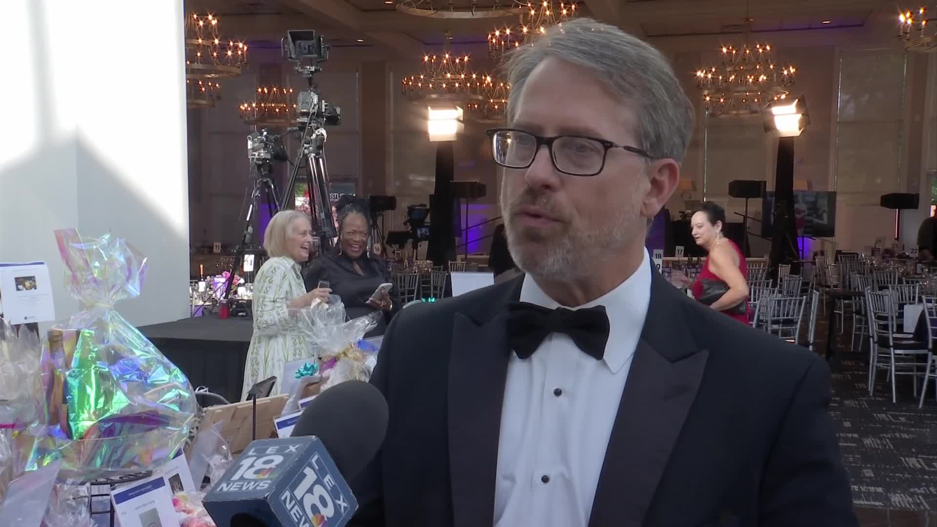 Nine celebrities dance for charity at Lexington Stars event