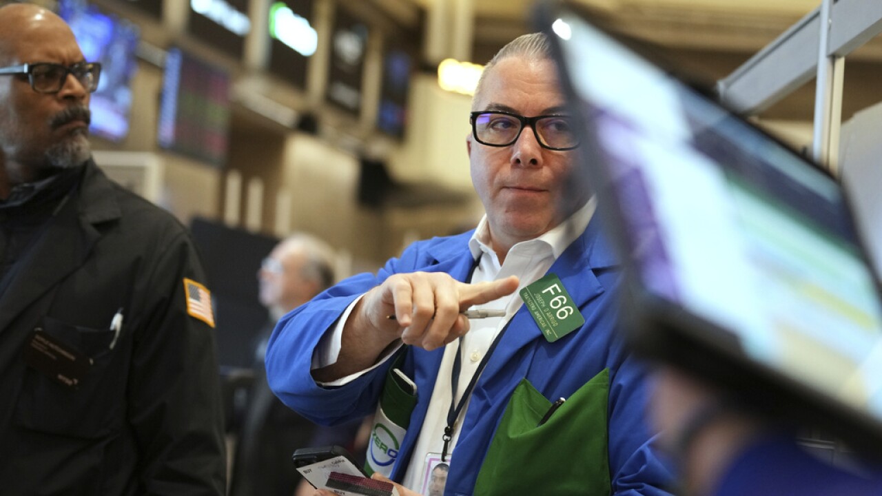 Dow falls 4%, S&P 500 down nearly 5% as US markets respond to Trump tariffs