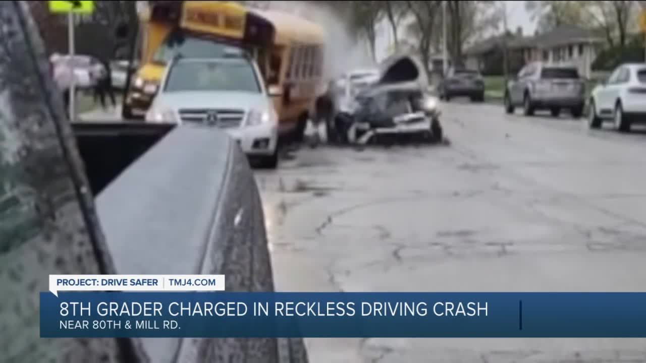 14-year-old driver charged in stolen Kia crash into Milwaukee bus: complaint