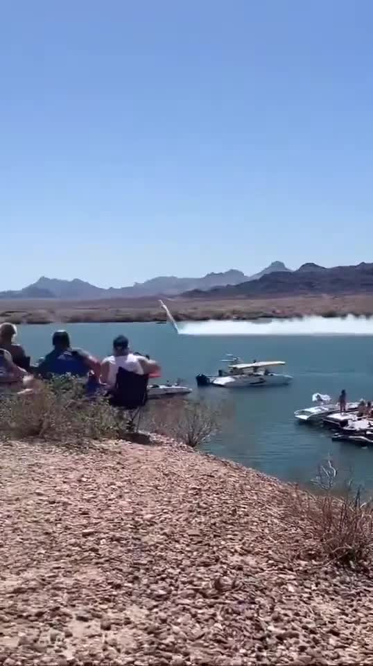 VIDEO: Speedboat goes airborne at Lake Havasu